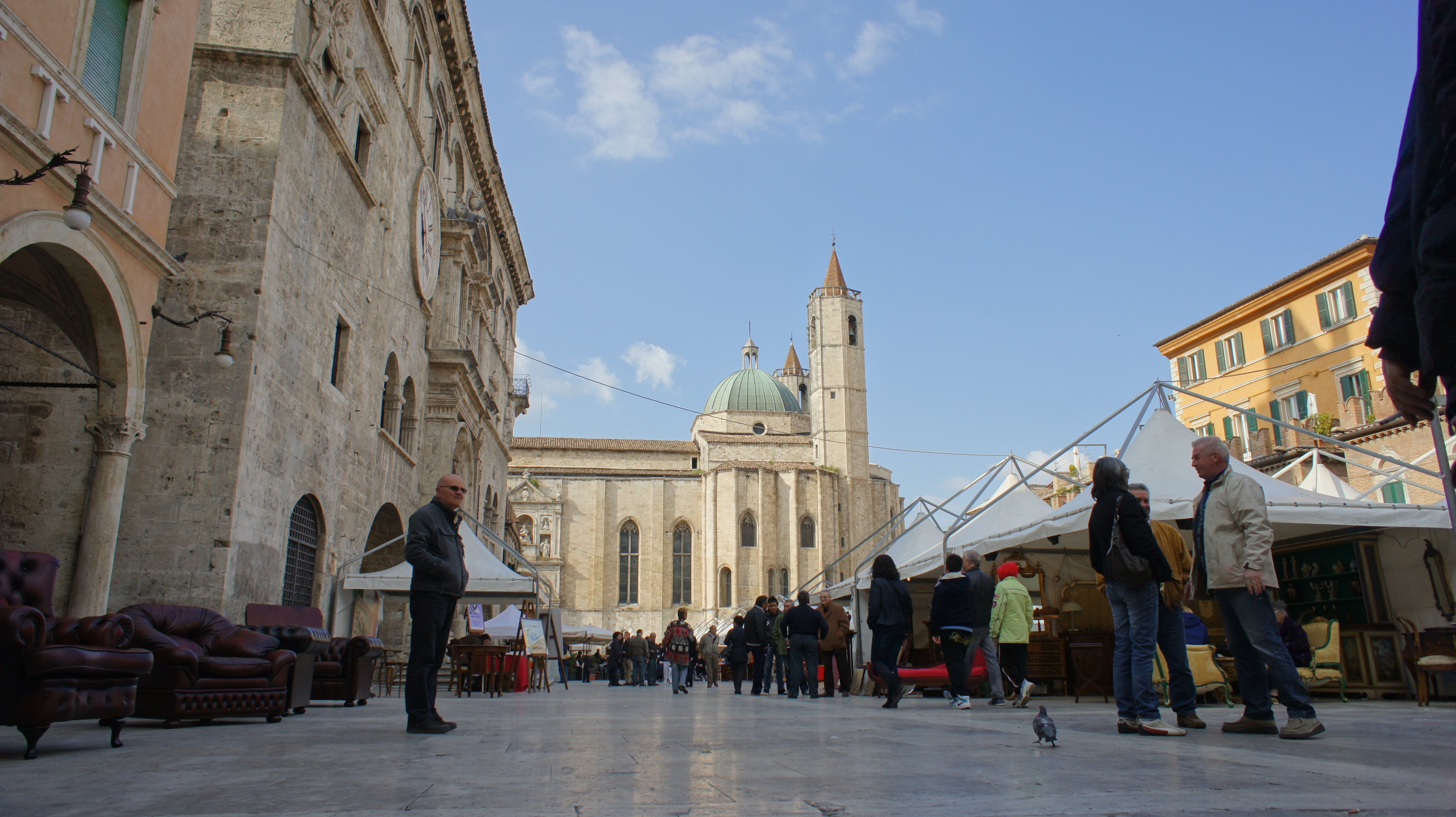 Ascoli Piceno | Ascoli Piceno Antique Market | Ascoli Italy